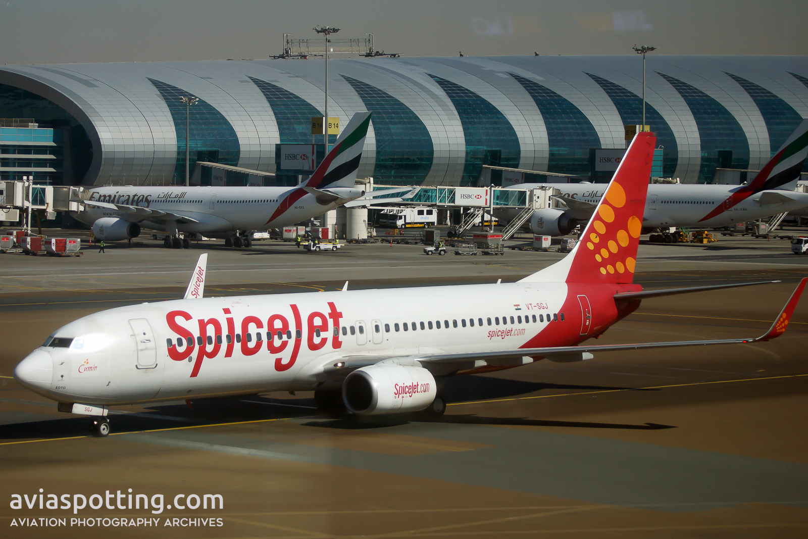 Dubai International Airport (DXB) Spotting Guide – aviaspotting.com