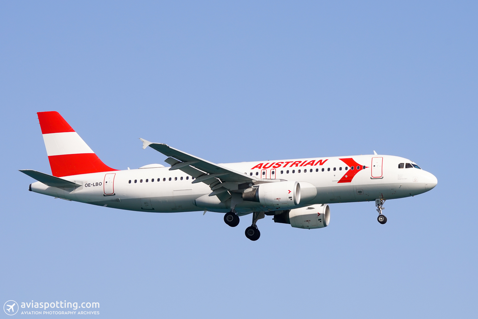 OE-LBO A320-200 Austrian Airlines LCA – aviaspotting.com