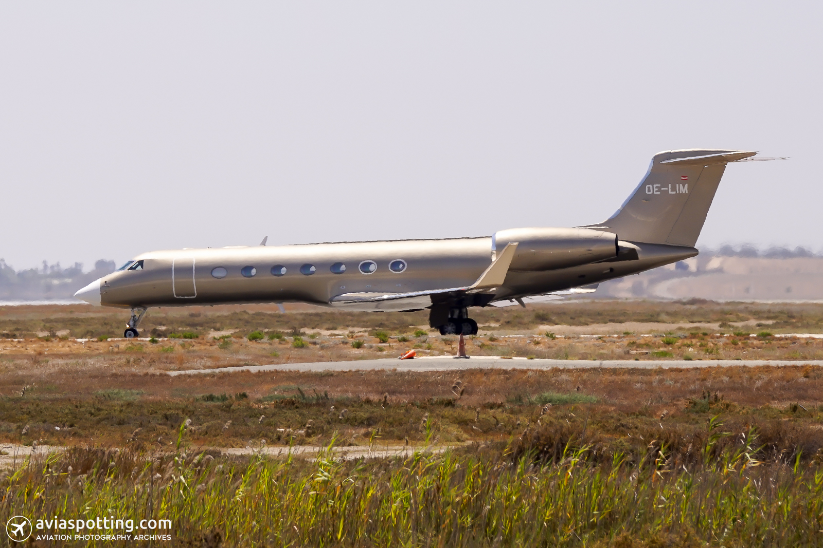 OE-LIM Gulfstream G550 Avcon Jet LCA – aviaspotting.com