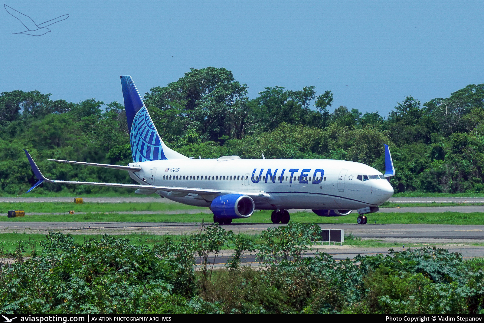 N76515 B737-800 United Airlines PVR – aviaspotting.com