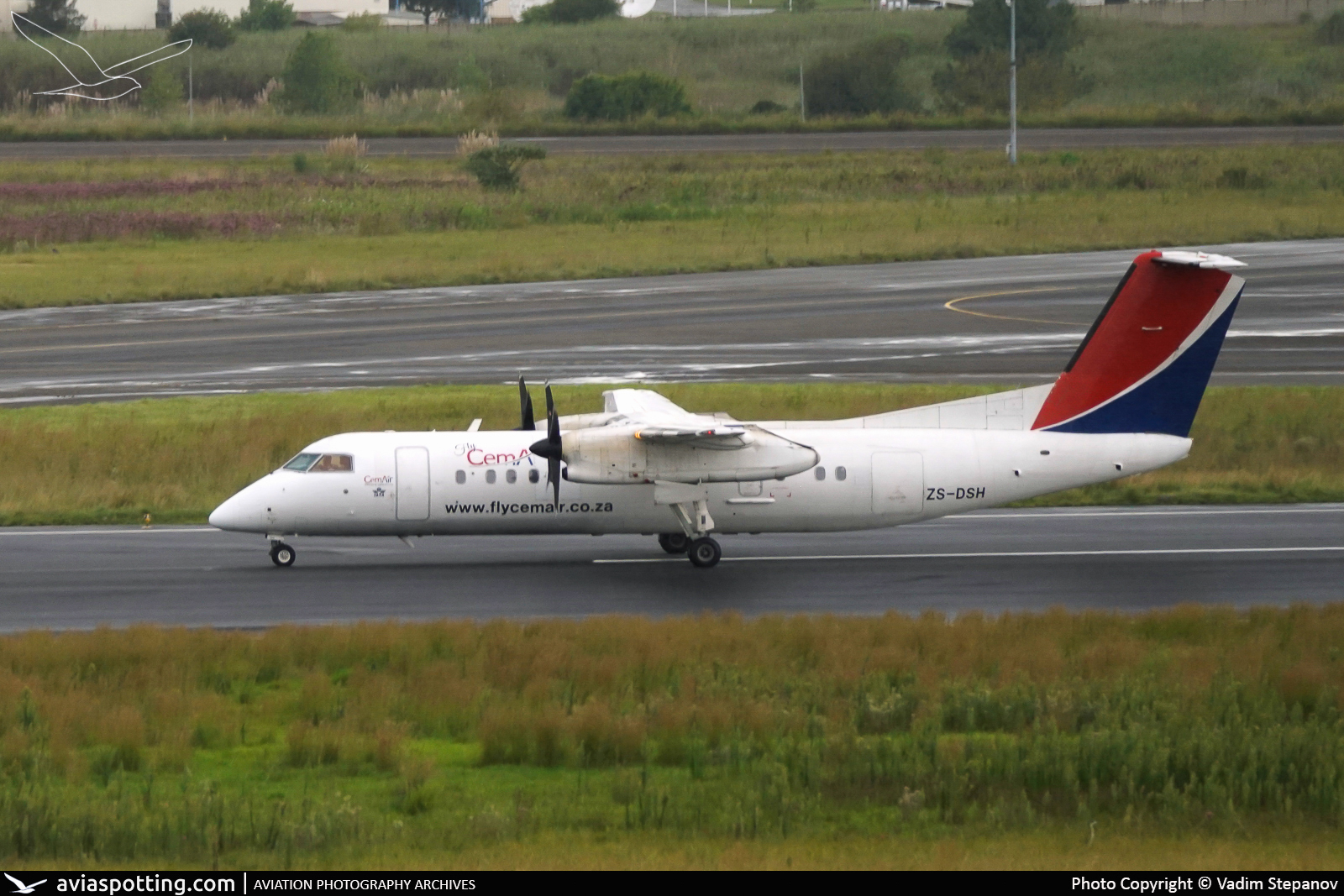 ZS-DSH De Havilland Canada DHC-8 300 CemAir JNB – aviaspotting.com