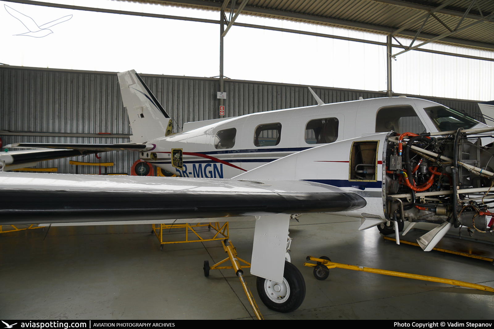 5R-MGN Piper PA-31T Cheyenne II Trans Ocean Airways HLA – aviaspotting.com