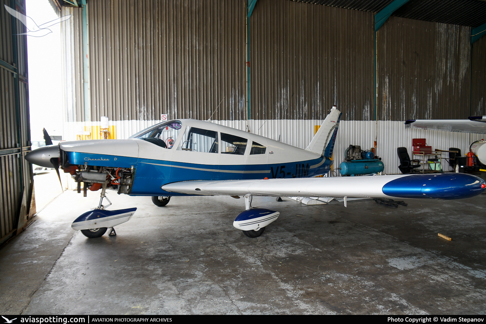V5-JIM Piper PA-28 Cherokee D Private HLA – aviaspotting.com