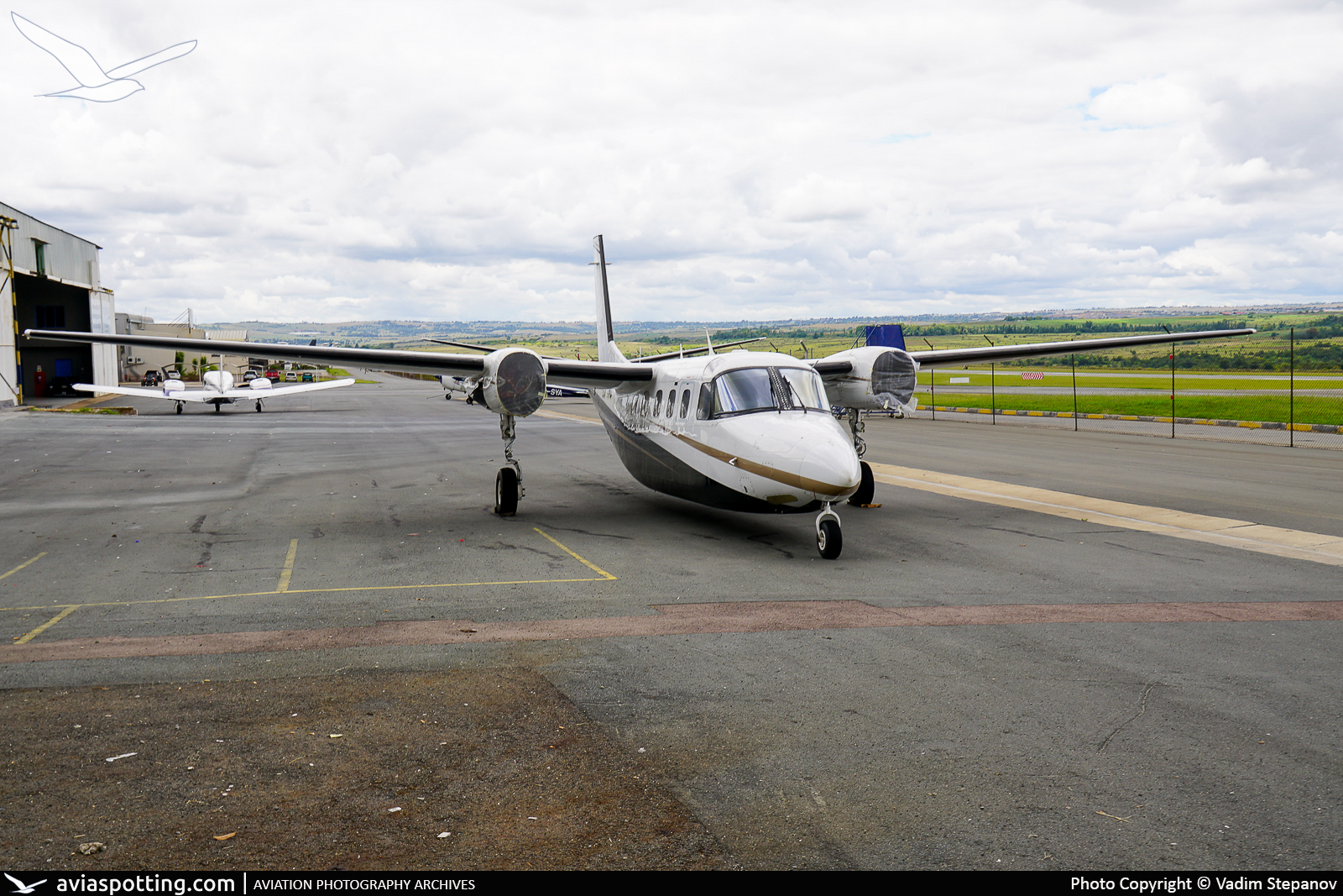 ZS-TWZ Rockwell Jetprop Commander 1000 Private HLA – aviaspotting.com
