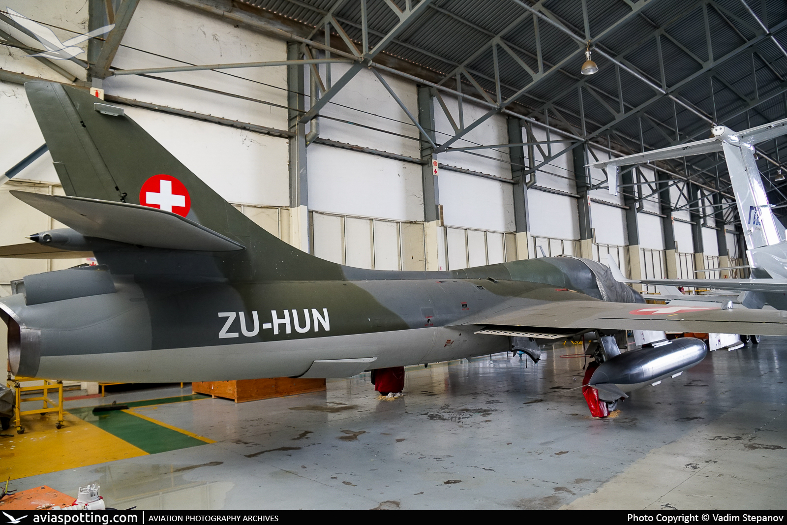 ZU-HUN Hawker Hunter T.68 Private HLA – aviaspotting.com