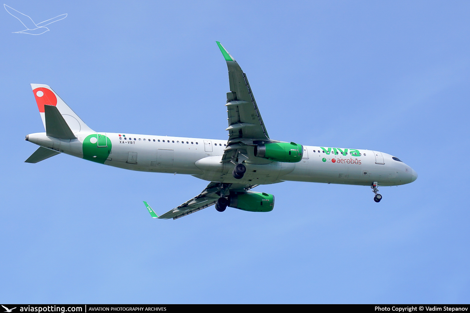 XA-VBT A321-200 VivaAerobus CUN – aviaspotting.com